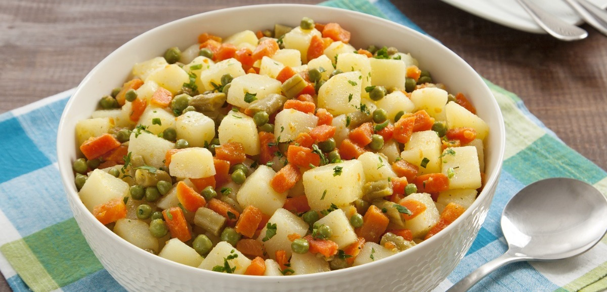 5 receitas de salada de batata para incrementar suas refeições - Cooky ...